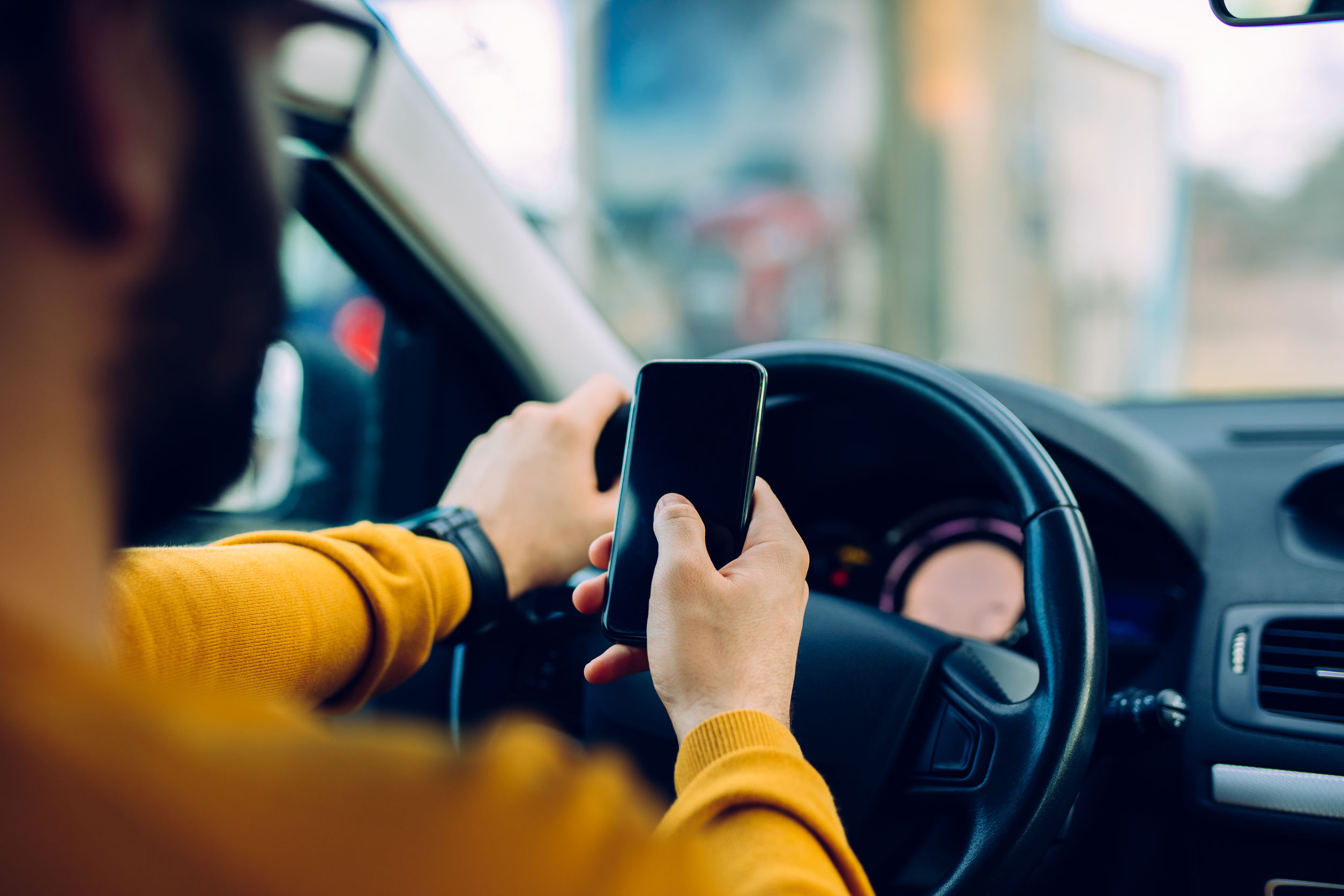 Distracted Driving Causes And How To Avoid Them Patterson Legal Group